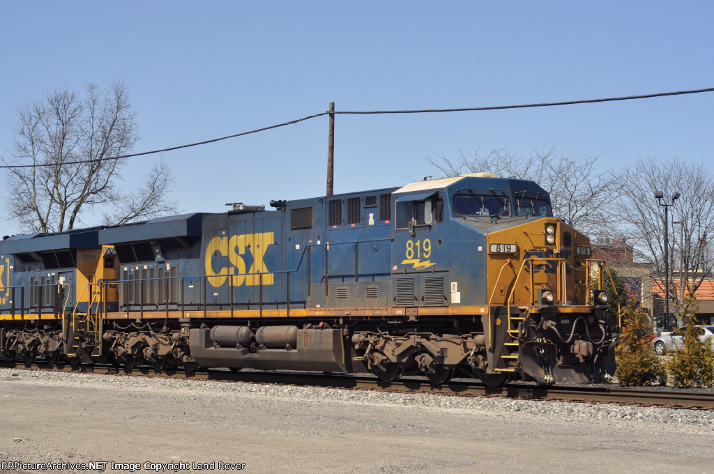 CSXT 819 East